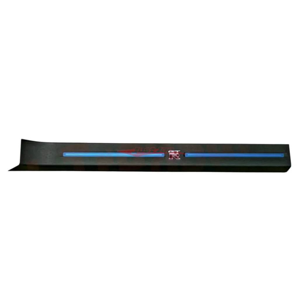Genuine Nissan Sill Panel Scuff Kick Plate Assembly R/H Fits Nissan R3 ...